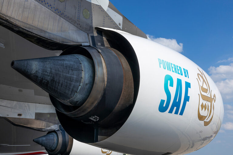 Top Jet Engine Manufacturers: GE, Rolls-Royce, and the Future of Flight ...