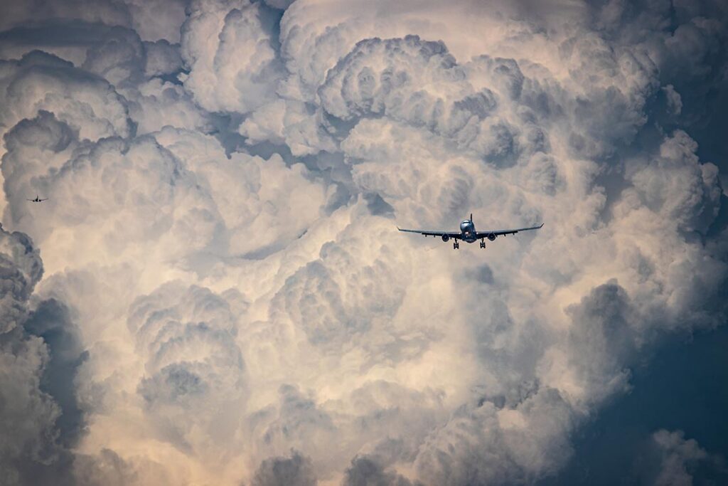 How Dangerous Is In-flight Turbulence? What Passengers Need to Know ...